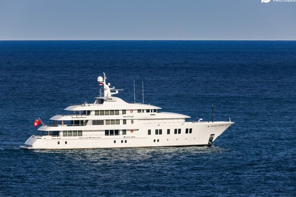 Yacht Invictus • Delta Marine • 2013 • Photos & Video