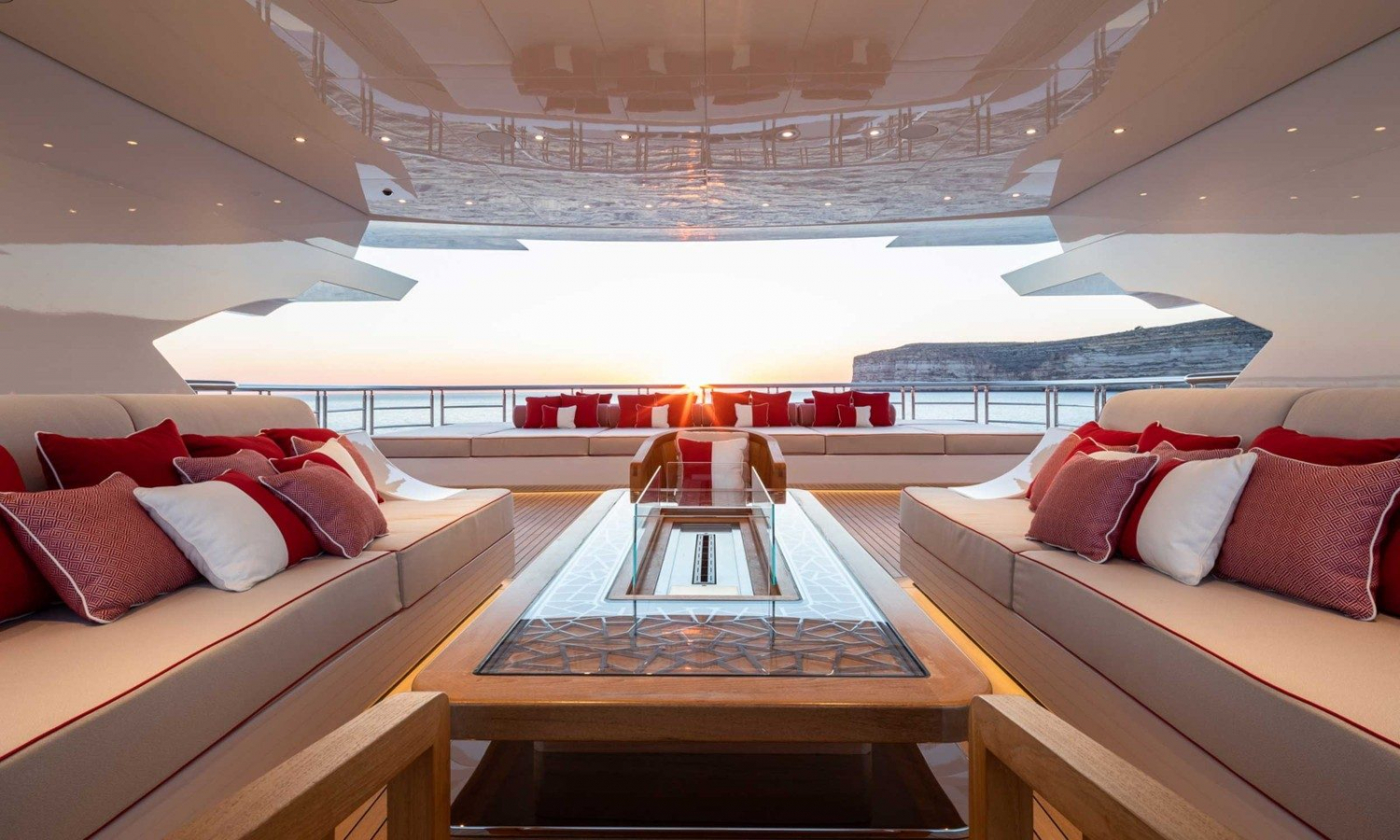 Inside TRIUMPH Yacht • Benetti • 2021 • Value $80 Million • Owner Chris ...