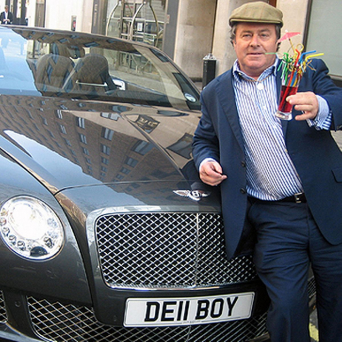 CHRIS DAWSON • Net Worth $3 Billion • House • Yacht • Private Jet