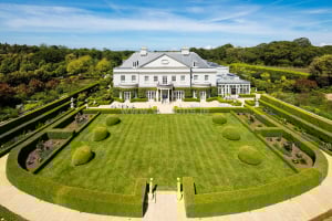 CHRIS DAWSON • Net Worth $3 Billion • House • Yacht • Private Jet