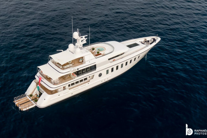 Inside GLADIATOR Yacht • Feadship • 2010 • Value $25,000,000 • Ex Owner ...