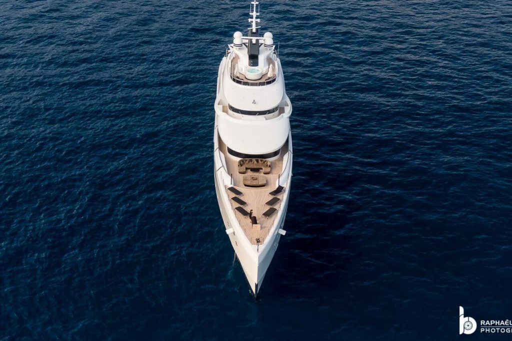 Yacht Triumph • Benetti • 2021 • Photos & Video