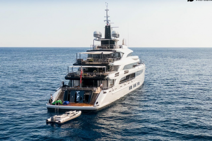 Inside TRIUMPH Yacht • Benetti • 2021 • Value $80 Million • Owner Chris ...