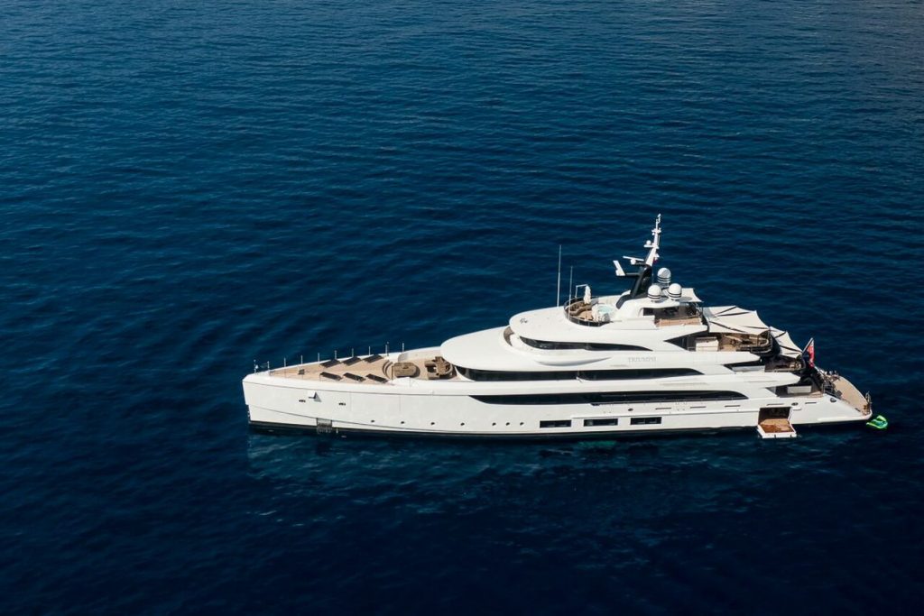 Yacht Triumph • Benetti • 2021 • Photos & Video