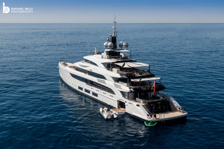 Inside TRIUMPH Yacht • Benetti • 2021 • Value $80 Million • Owner Chris ...