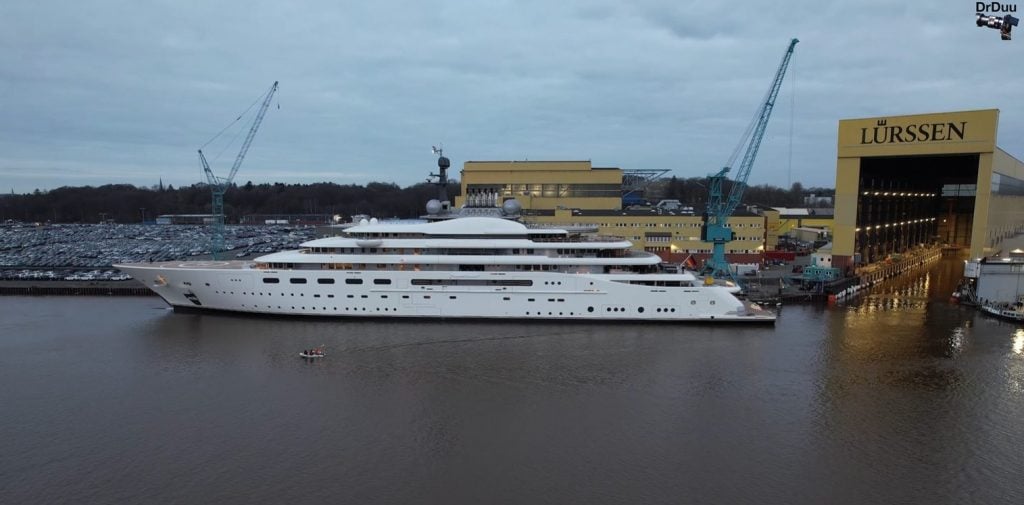 BLUE Yacht • Lurssen • 2022 • Photos & Video