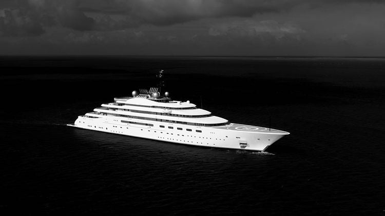 BLUE Yacht • Lurssen • 2022 • Photos & Video