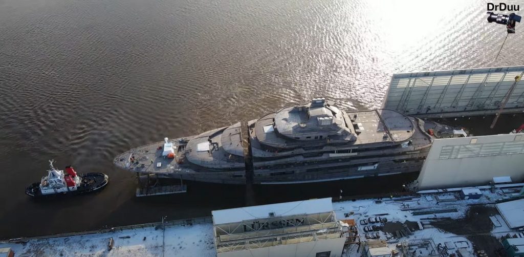 Owner of the Yacht Project Luminance? • RINAT AKHMETOV