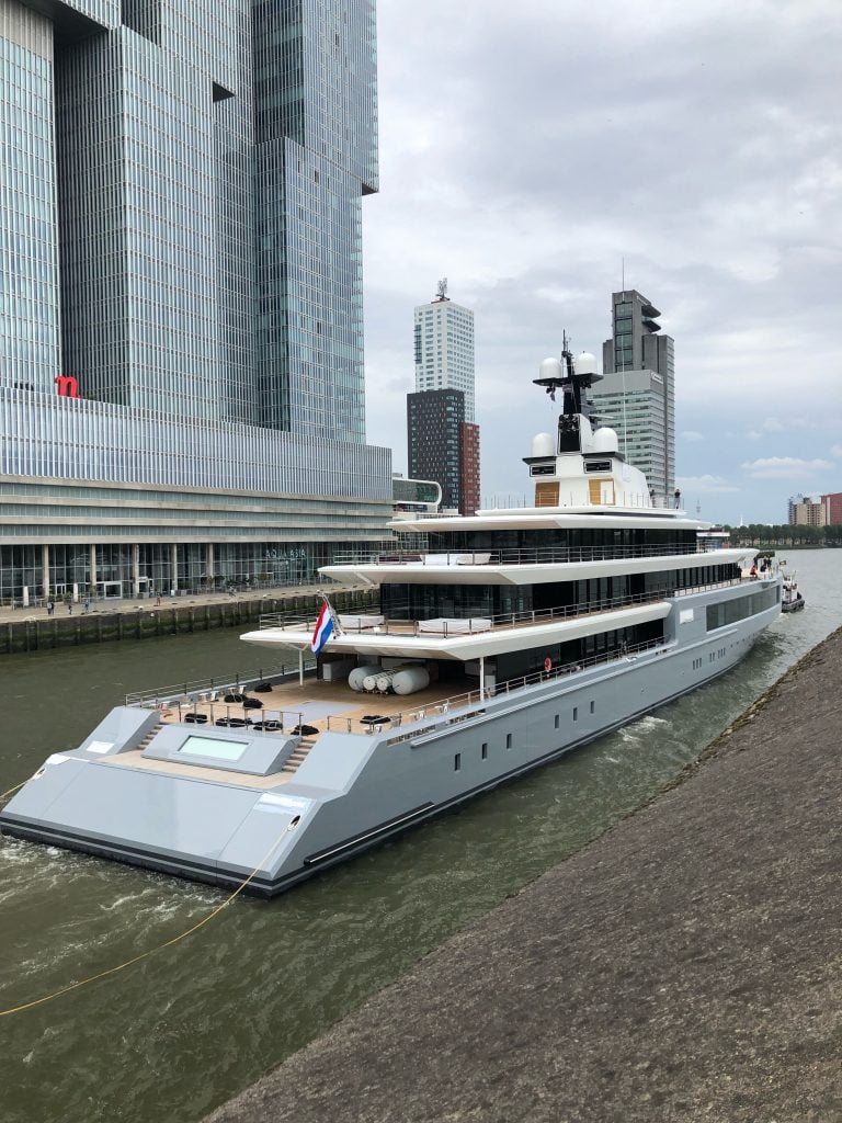 Oceanco's Project Y720 on transport in Rotterdam - Steven Spielberg's ...