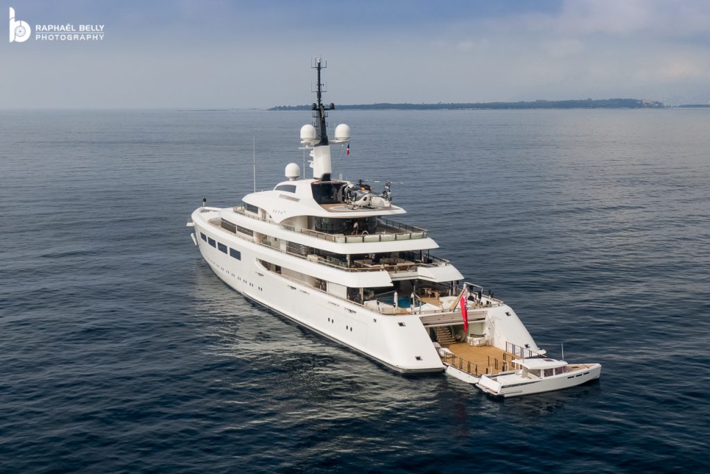 Yacht Vava II • Devonport • 2012 • Photos & Video