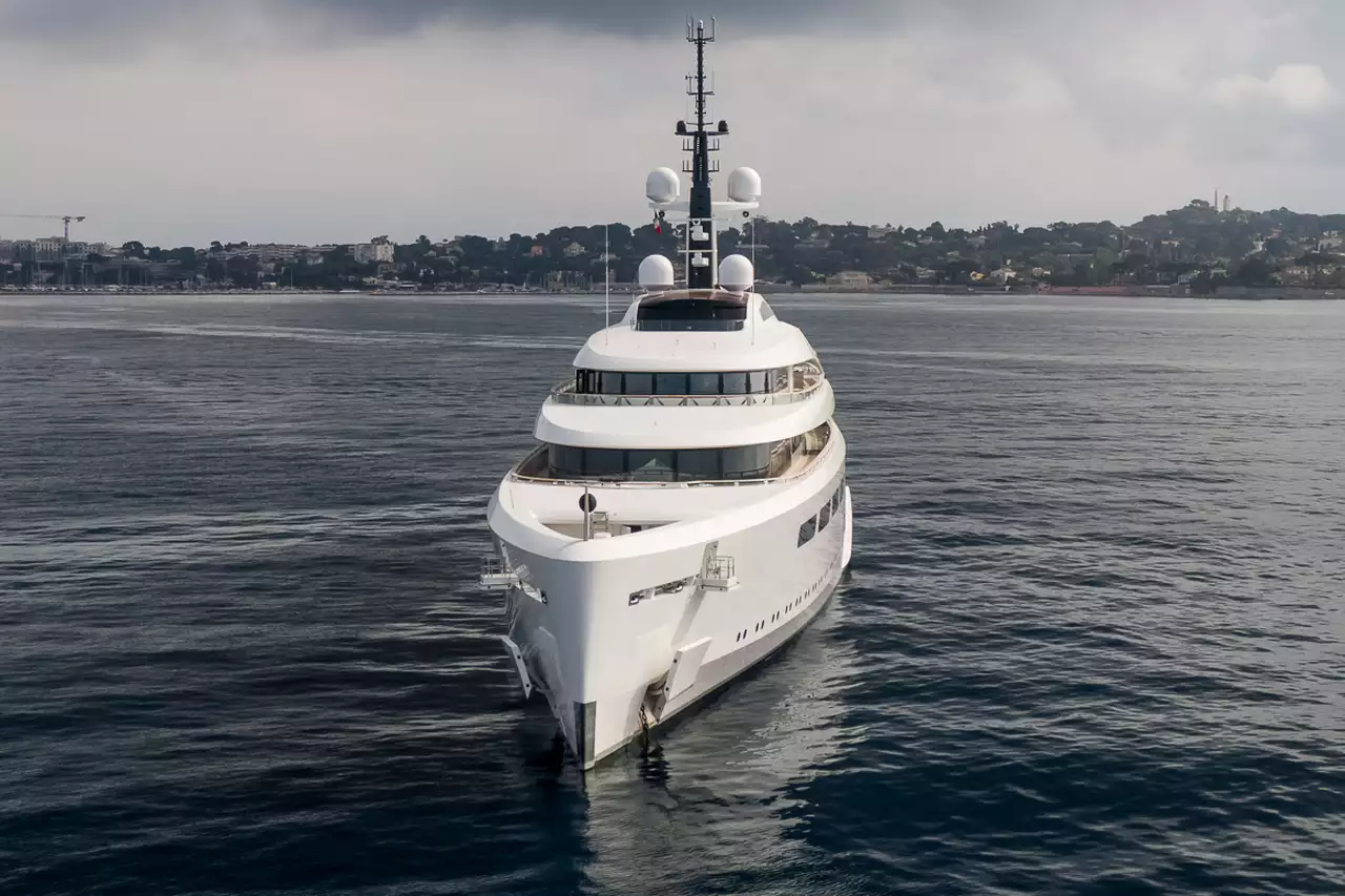 VAVA II Yacht • Ernesto Bertarelli $150 Million Superyacht