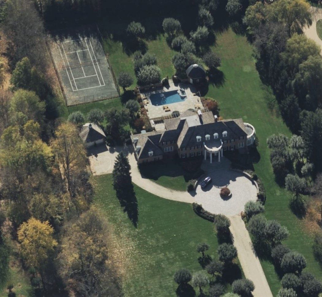 RAY DEBBANE: Founder of Invus Capital and Accomplished Businessman