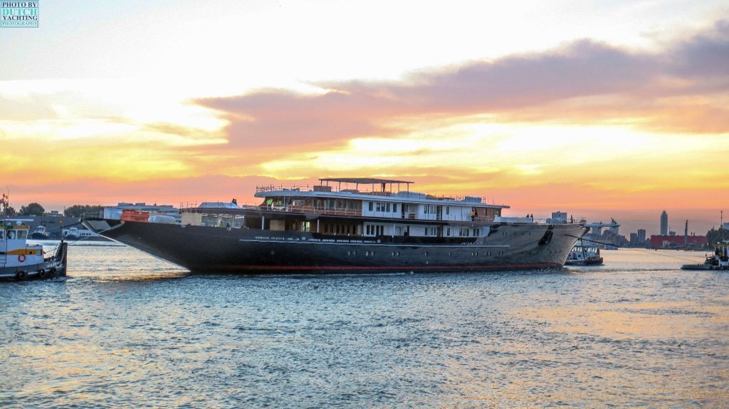 JEFF BEZOS Yacht KORU • Y721 • Oceanco • 2022 • Value $250M