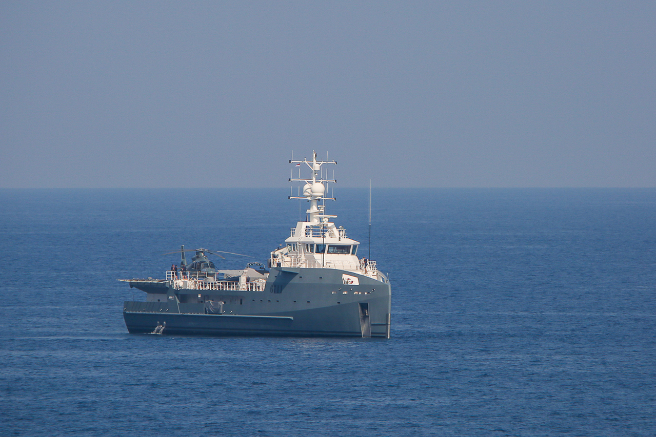 Who is the Owner of the Yacht Support Vessel DAPPLE? Gabe Newell