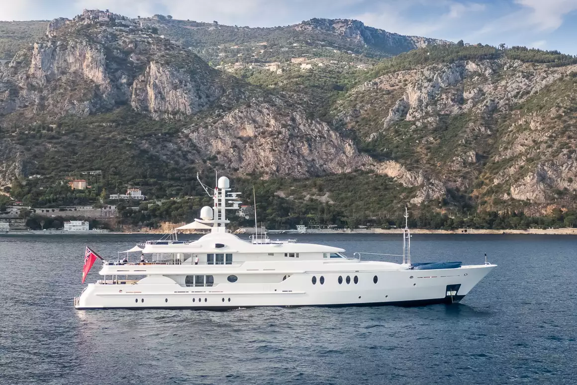 LIGHTNING Yacht • Omar Al Futtaim $40M Superyacht