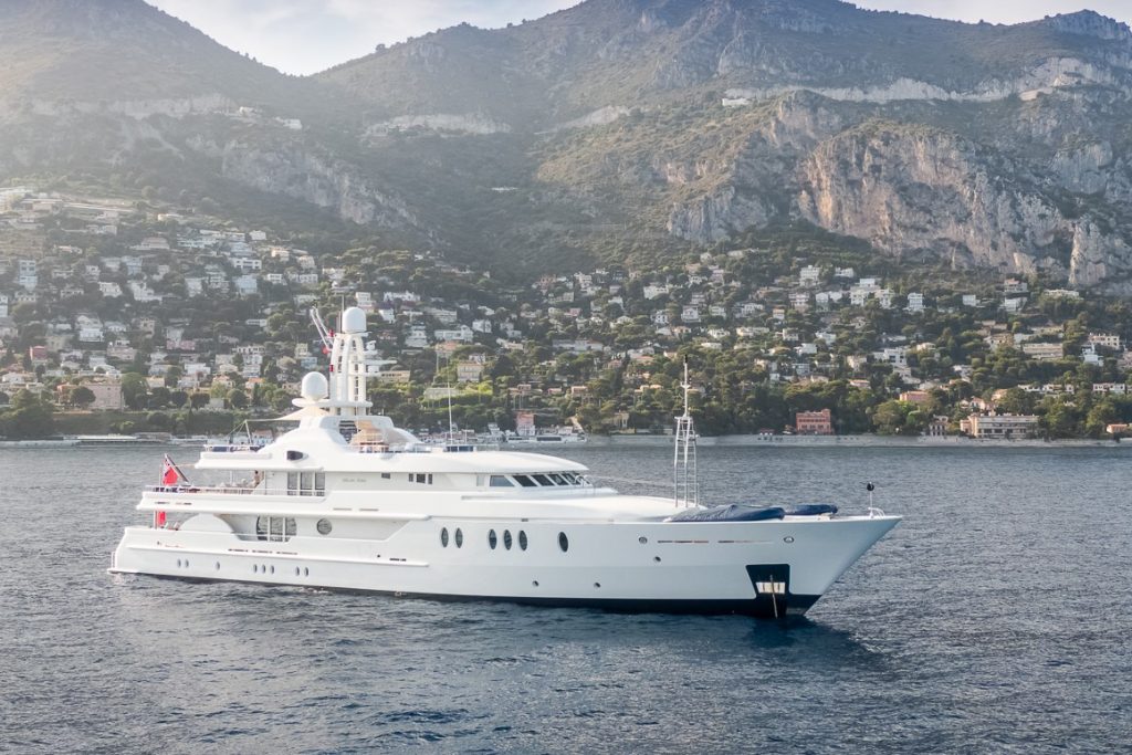 LIGHTNING Yacht • Omar Al Futtaim $40M Superyacht