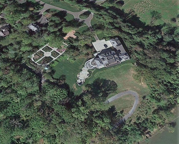 DAN SNYDER: the Life of the Billionaire Founder of Snyder Communications