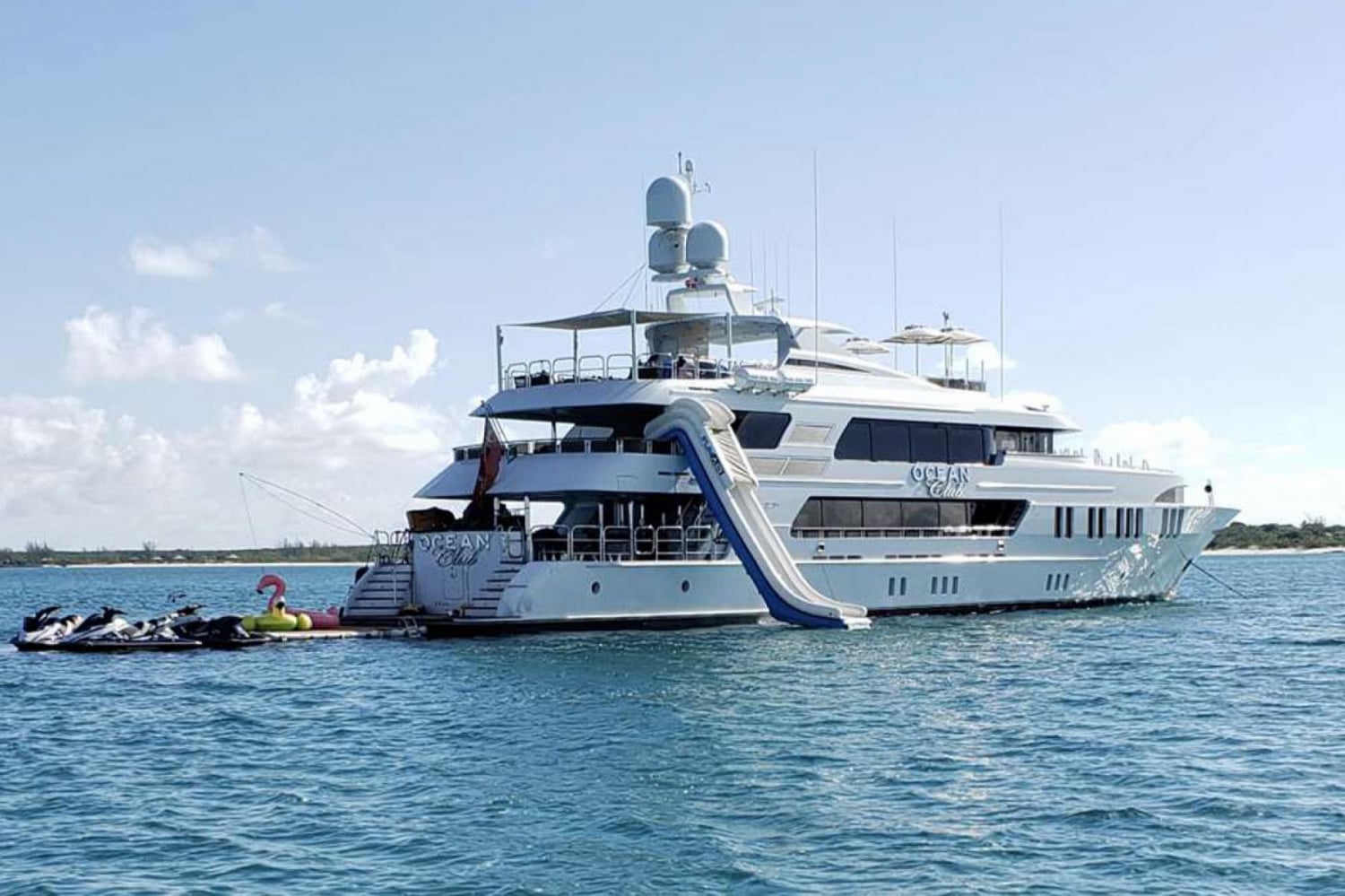 OCEAN CLUB Yacht • Douglas Traina $15M Superyacht