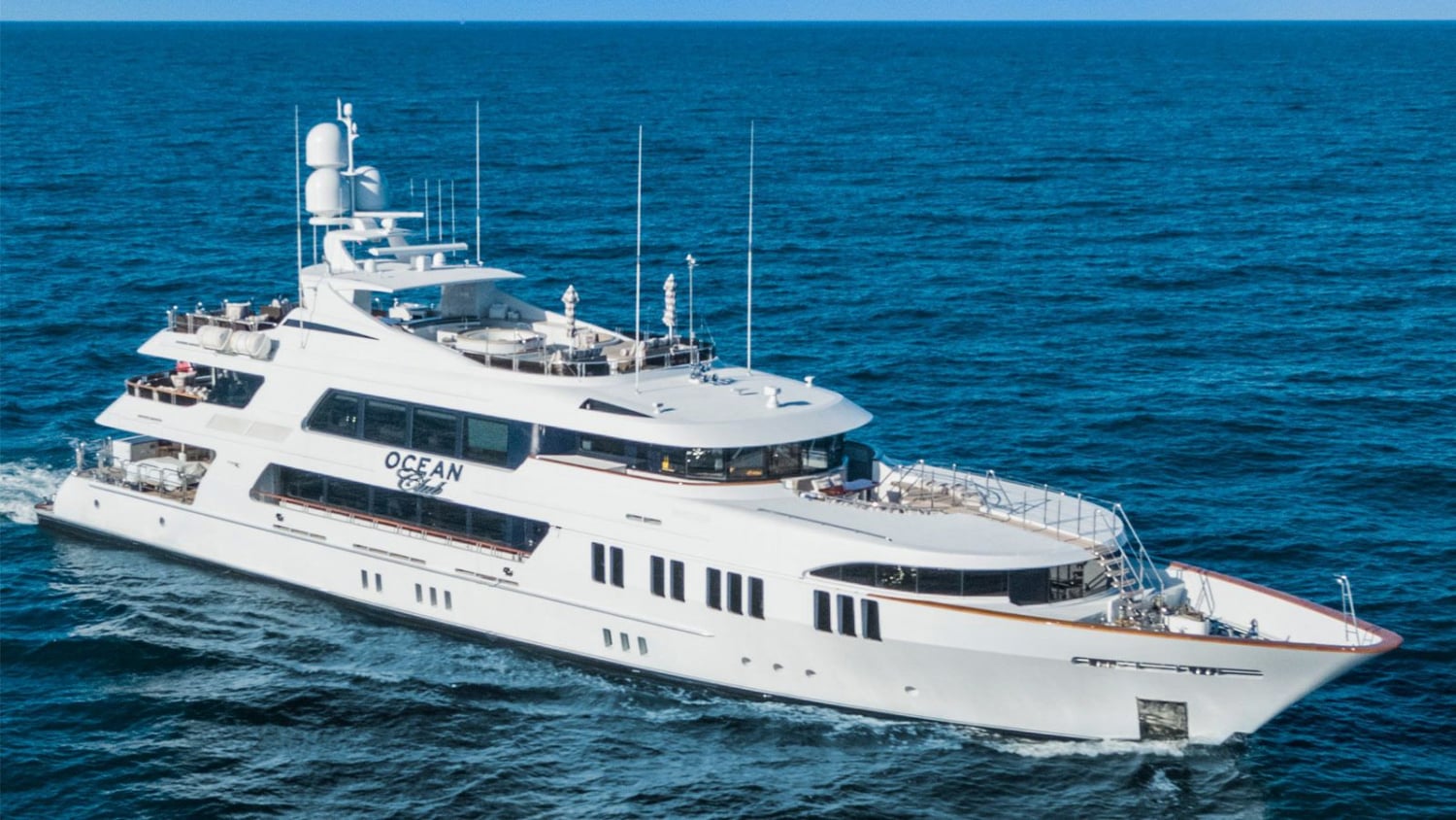 OCEAN CLUB Yacht • Douglas Traina $15M Superyacht