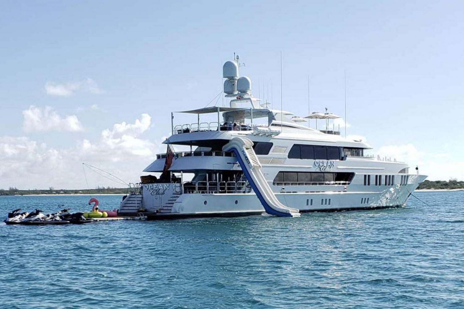 OCEAN CLUB Yacht • Douglas Traina $15M Superyacht