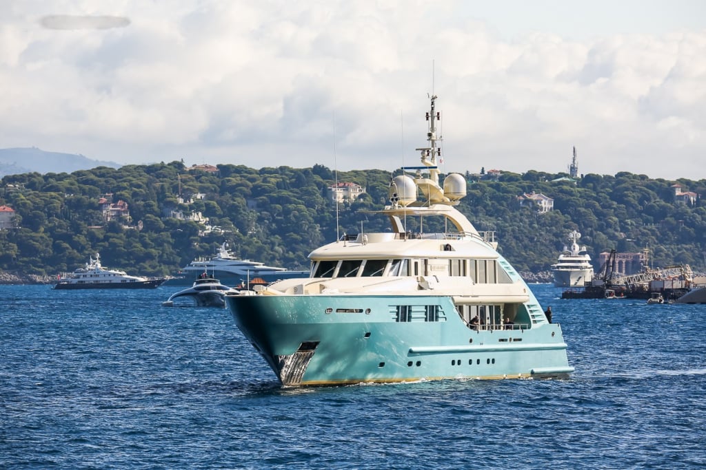 Yacht AQUAMARINA • ISA Yachts • 2007 • Photos & Video