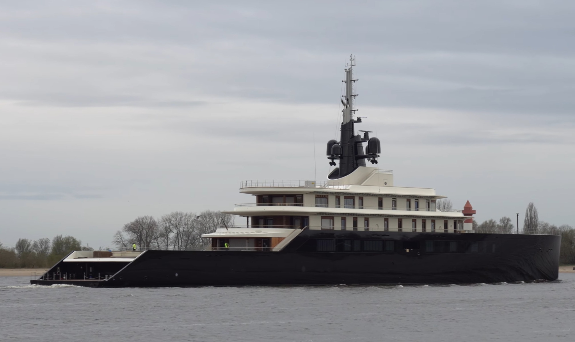 LIVA O Yacht • Stephen Orenstein $250M Superyacht
