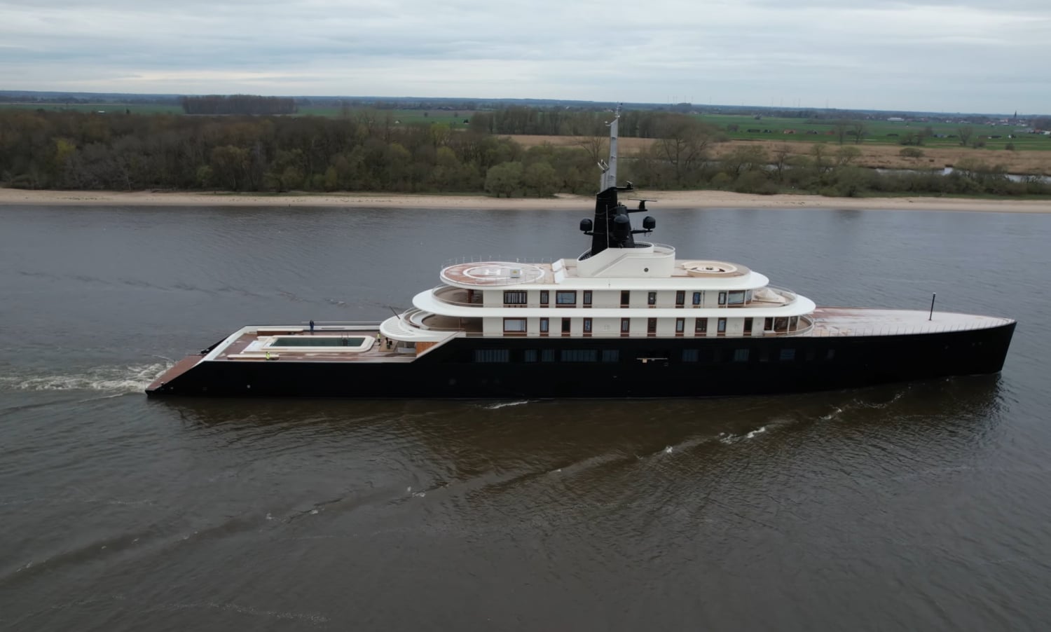 LIVA Yacht • Stephen Orenstein $250M Superyacht