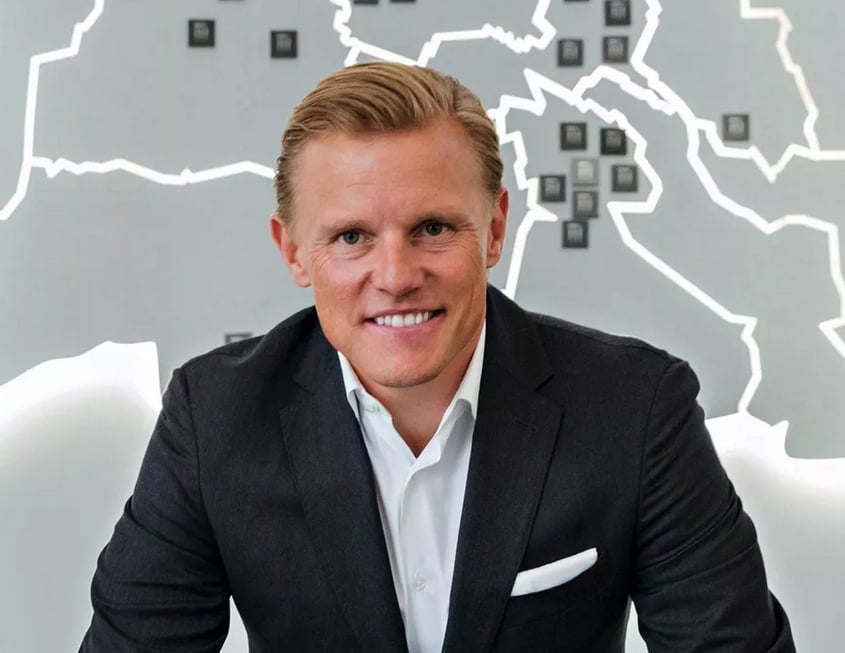 JAKOB MÄHREN: Thriving Real Estate Investor in Berlin