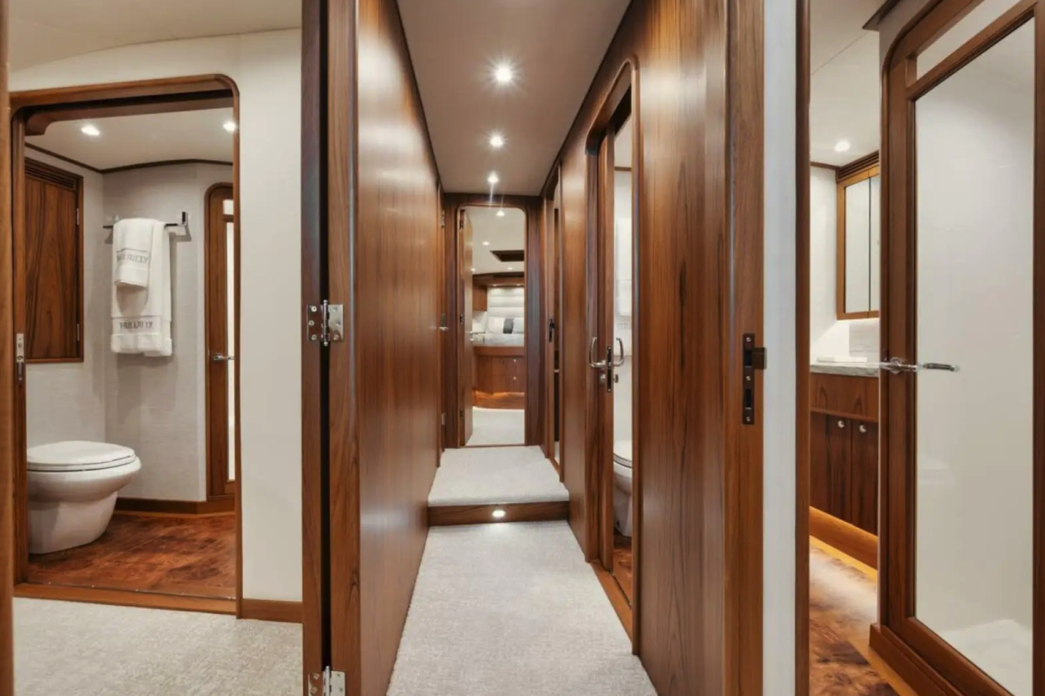 HULLBILLY Yacht • Alan Jackson's $8M Sportfisher