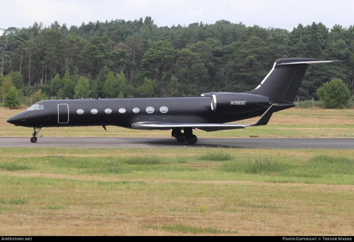 Sean "Diddy" Combs: Music Mogul and Business Tycoon • Business Jet ...