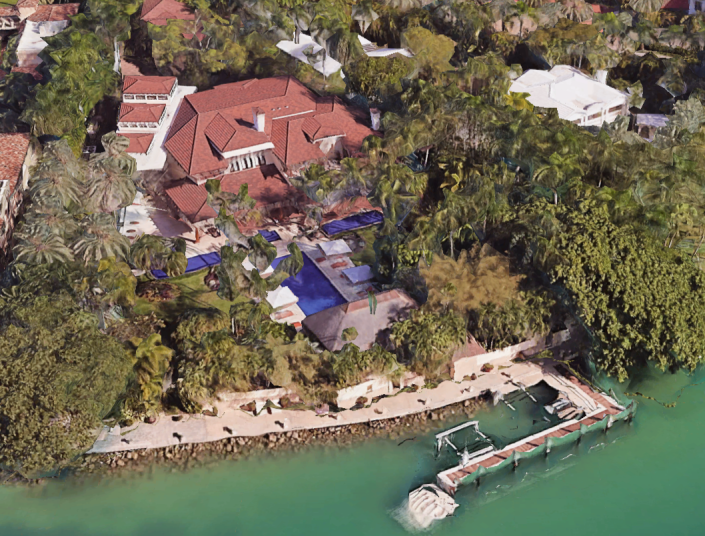 Sean "Diddy" Combs: Music Mogul and Business Tycoon • Business Jet ...