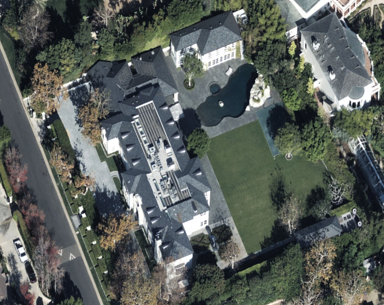 Sean "Diddy" Combs: Music Mogul and Business Tycoon • Business Jet ...