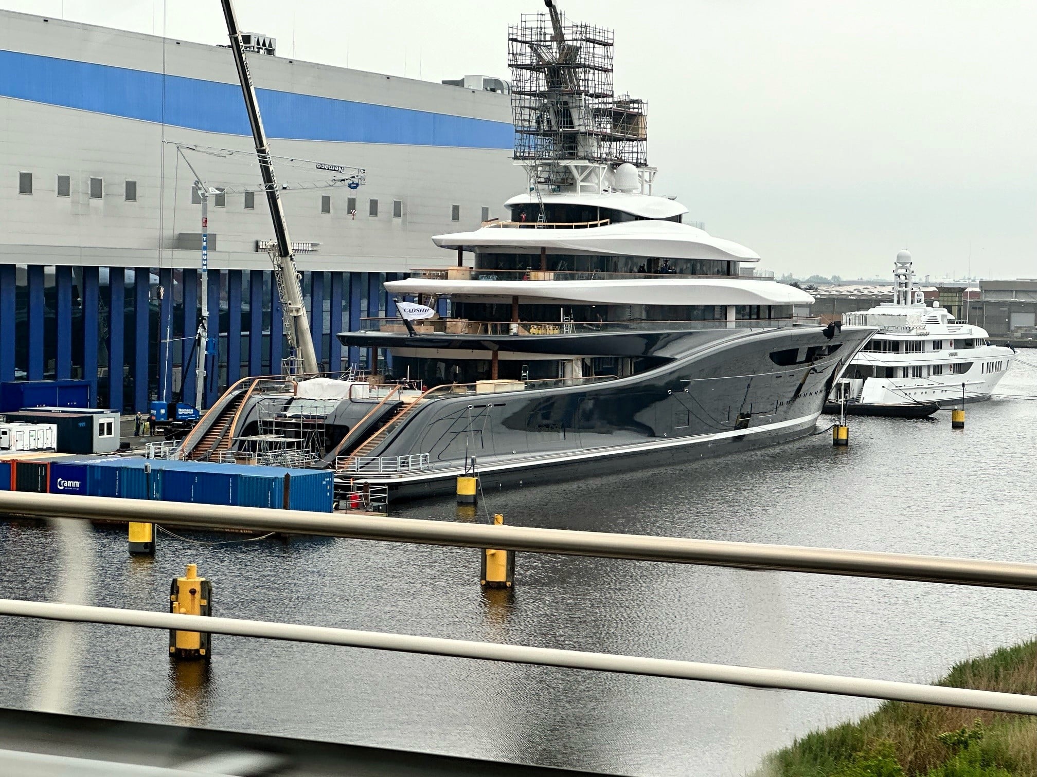BILL GATES YACHT BREAKTHROUGH - $675 miljoen op vloeibare waterstof ...
