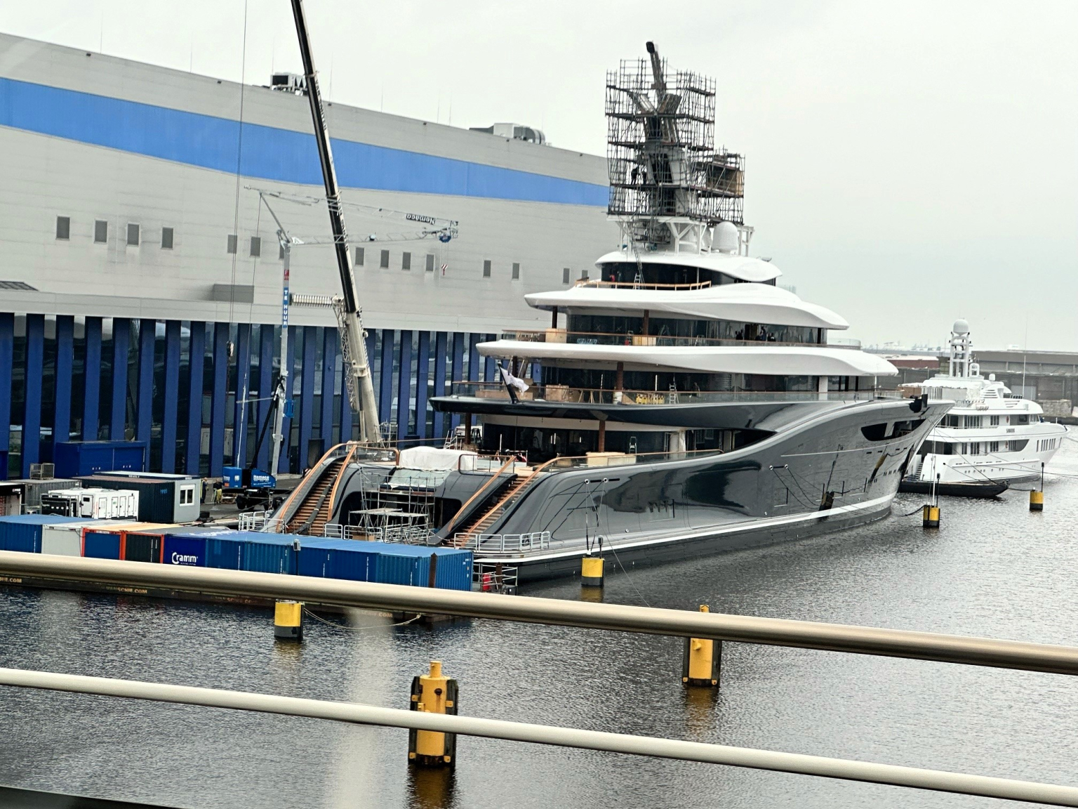 BILL GATES YACHT BREAKTHROUGH - $675 miljoen op vloeibare waterstof ...