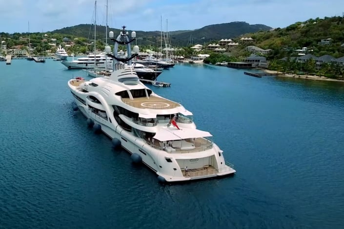 Yacht AMBASSADOR • Superyacht milliardaire de Hong Kong $250M