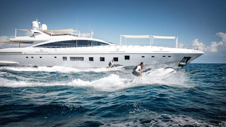 V Yacht • Toto Wolff $27M Superjacht