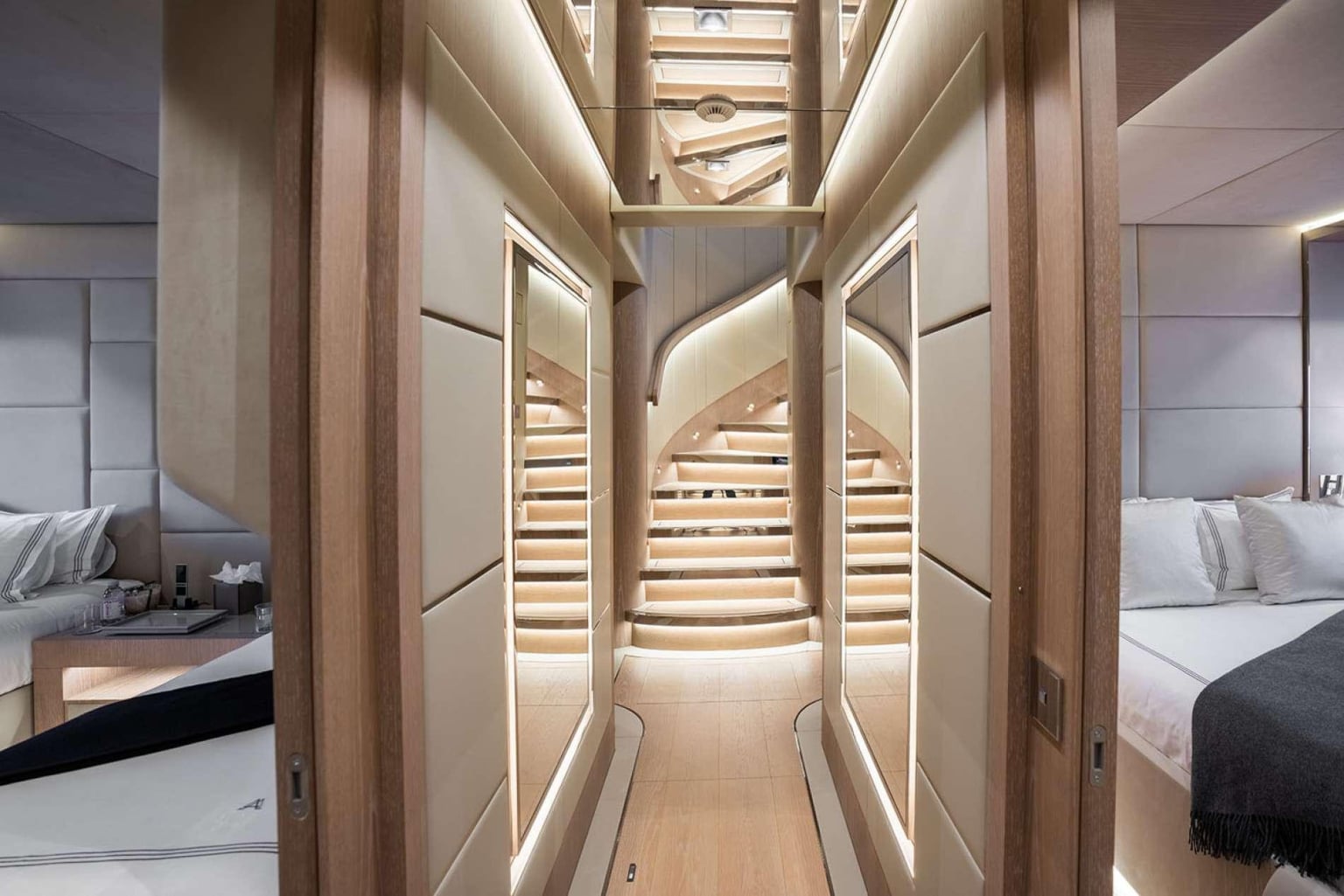 V Yacht • Toto Wolff $27M Superjacht