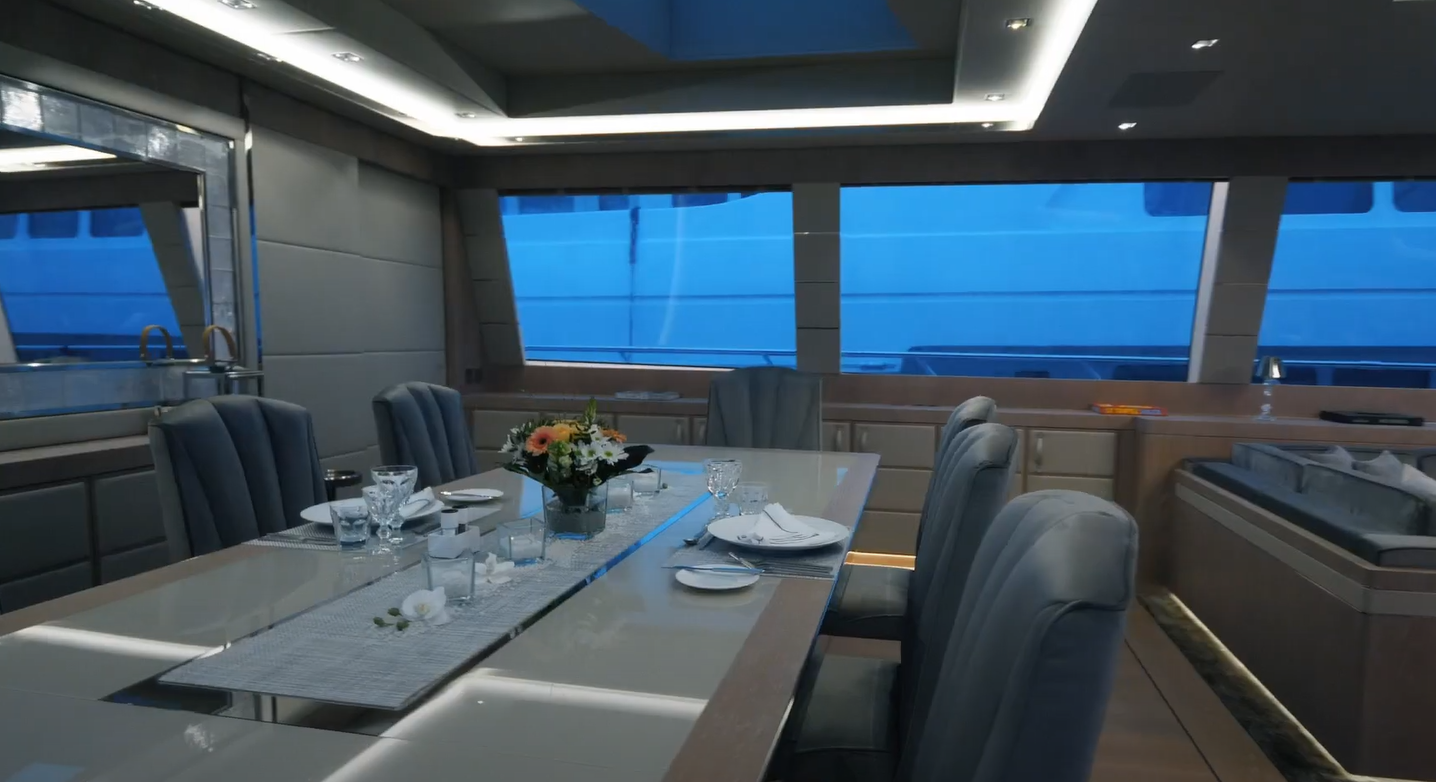 V Yacht • Toto Wolff $27M Superjacht