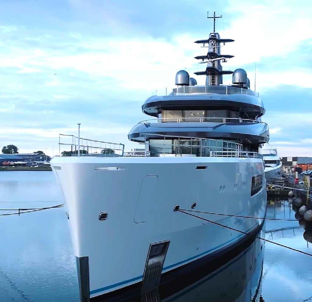 PANGEA Yacht (2025): Innenliegende 80 Meter lange $200M Amels Superyacht